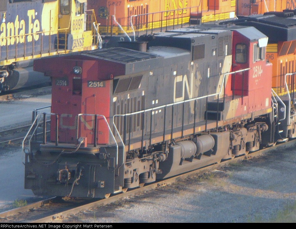 CN 2514